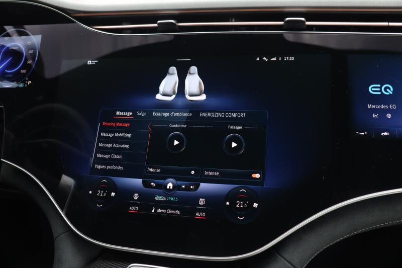 Diaporama - Le système multimédia Hyperscreen de la Mercedes-Benz EQS ...