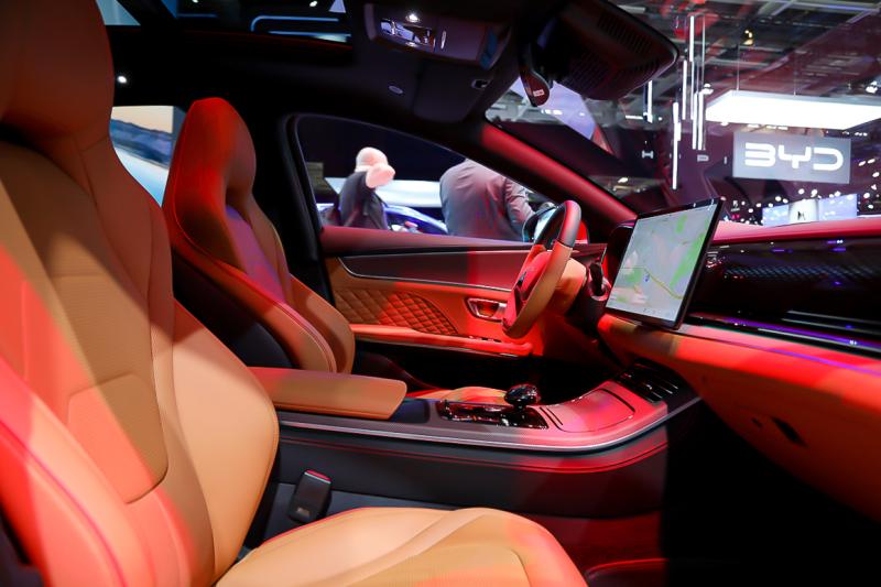 Album photo - BYD Han | Nos photos de la berline électrique au Mondial ...