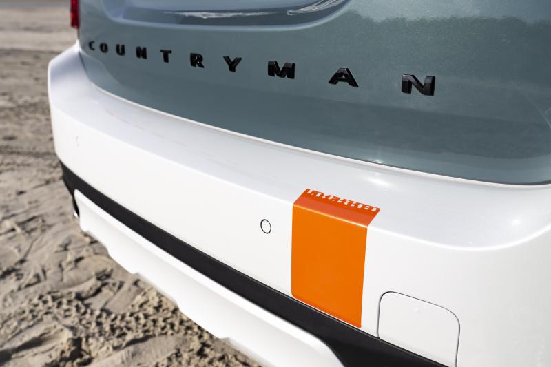 Album photo - Mini Cooper S Countryman ALL4 Uncharted Edition (2023 ...