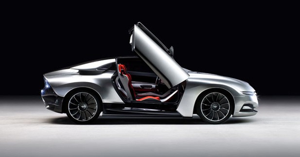 Caraudiovidéo : le concept Saab Phoenix à la loupe
