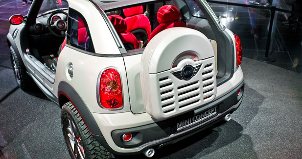 Mini Beachcomber Concept : la Mini Moke dépoussiérée
