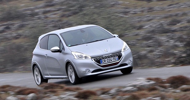 Peugeot : une 208 R pour mettre tout le monde d'accord