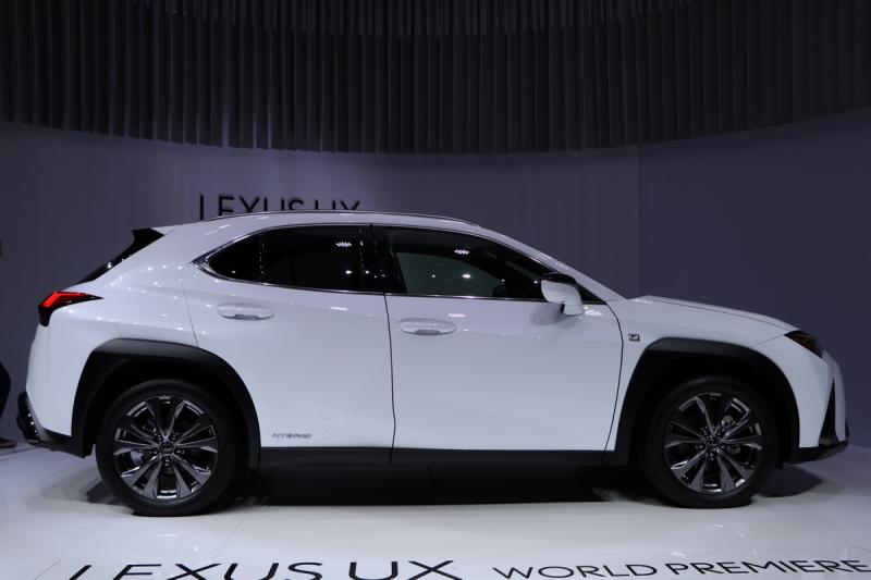 Album photo - Lexus UX | nos photos depuis le salon de Genève 2018 ...