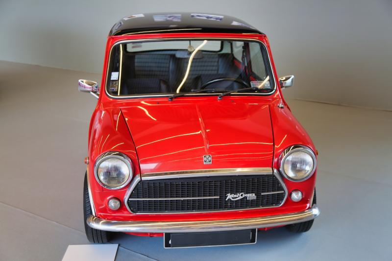 Album photo - Rétromobile 2019 | nos photos des 60 ans de la Mini ...