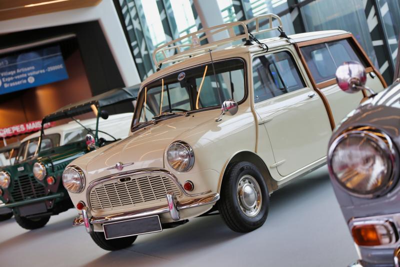 Album photo - Rétromobile 2019 | nos photos des 60 ans de la Mini ...