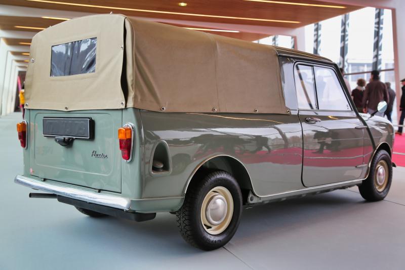 Album photo - Rétromobile 2019 | nos photos des 60 ans de la Mini ...