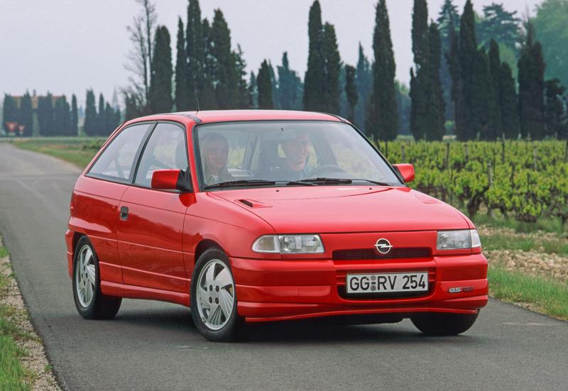 Album photo - Opel Astra F | Les photos de la compacte allemande des ...