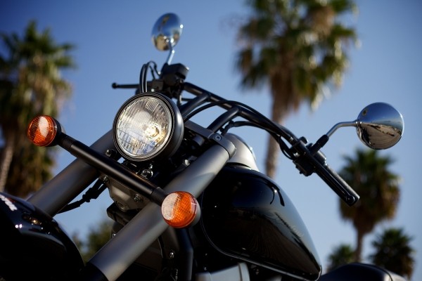 Album photo - Honda VT 750 Shadow Black Spirit : le custom facile ...