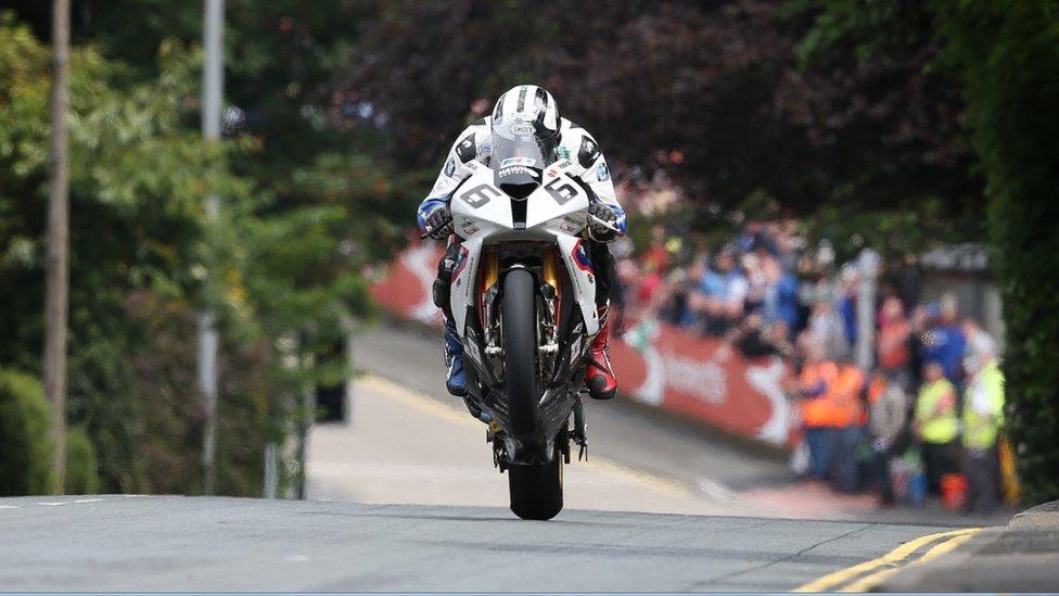Album photo - TT de l’Île de Man 2015 : Michael Dunlop choisit la ...